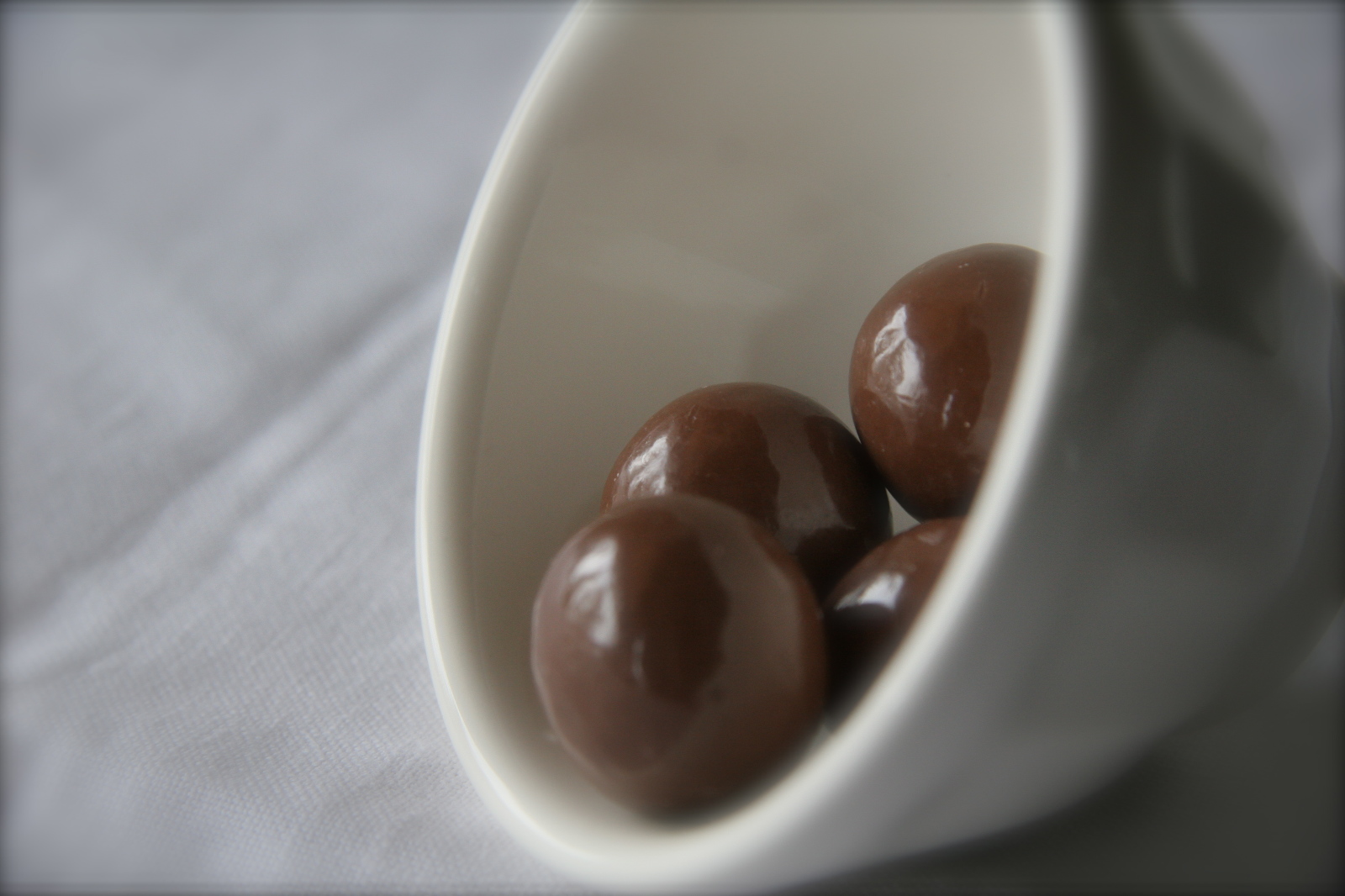 Chocolate Malted Meringues » Just a Smidgen