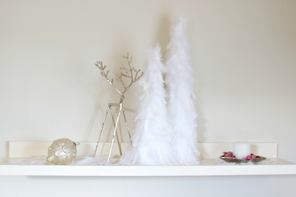 Wintery Snow Feather Christmas Trees » Just a Smidgen